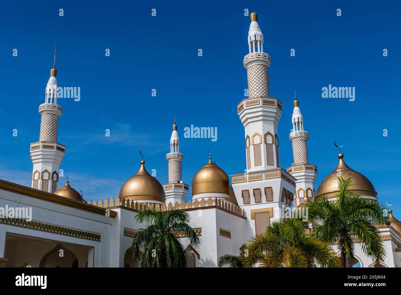 Sultan Hassanal Bolkiah Masjid, Cotabato City, Bangsamoro Autonomous ...