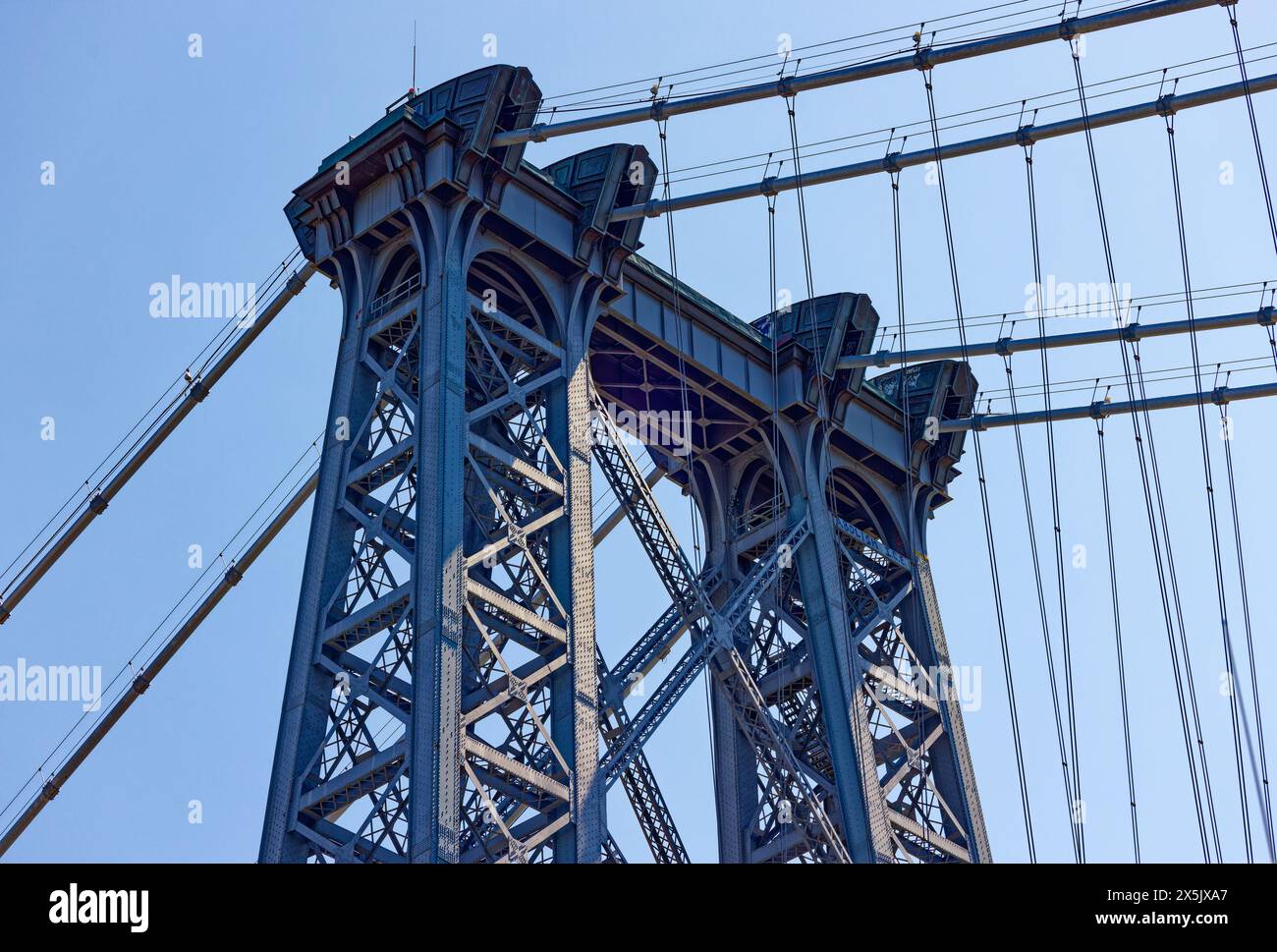Williamsburg bridge detail hi-res stock photography and images - Alamy