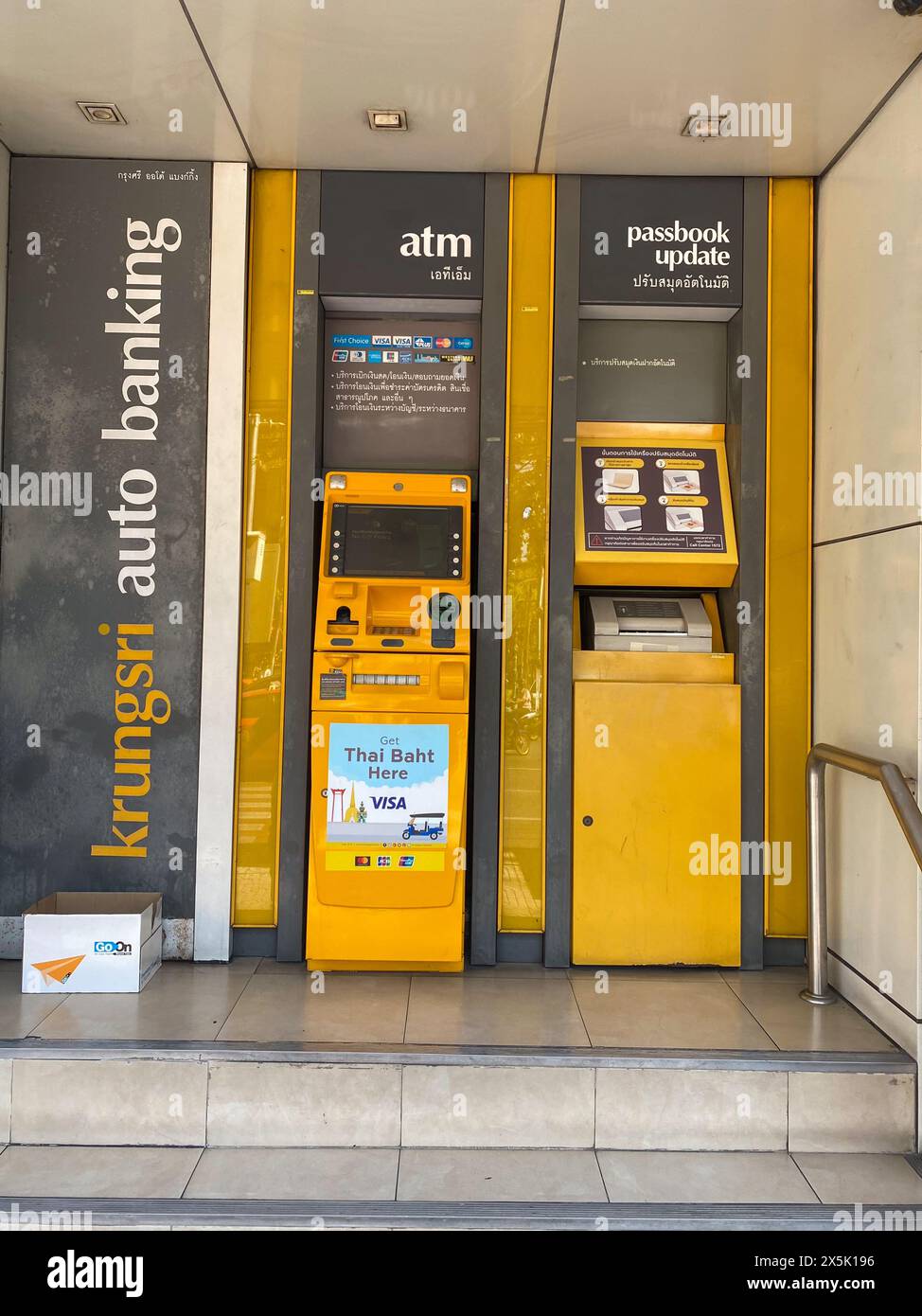 Krungsri atm hi-res stock photography and images - Alamy