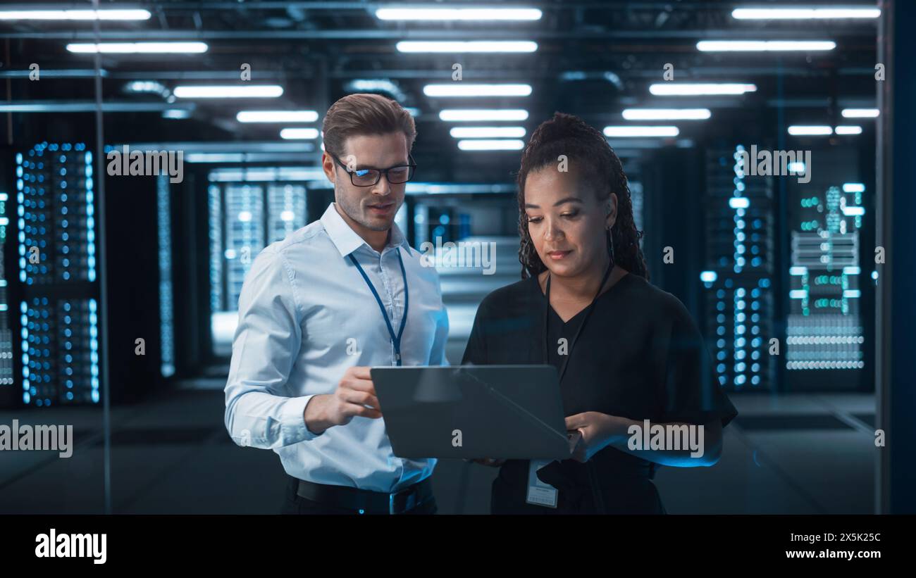 Engineer advisor team hi-res stock photography and images - Alamy