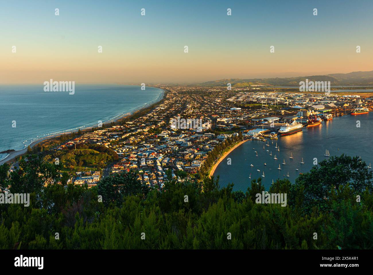 Tauranga bay of plenty north island new zealand hi-res stock ...