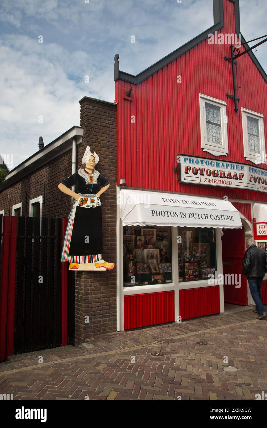 Holland, Netherlands, Volendam. Traditional buildings at the fishing ...