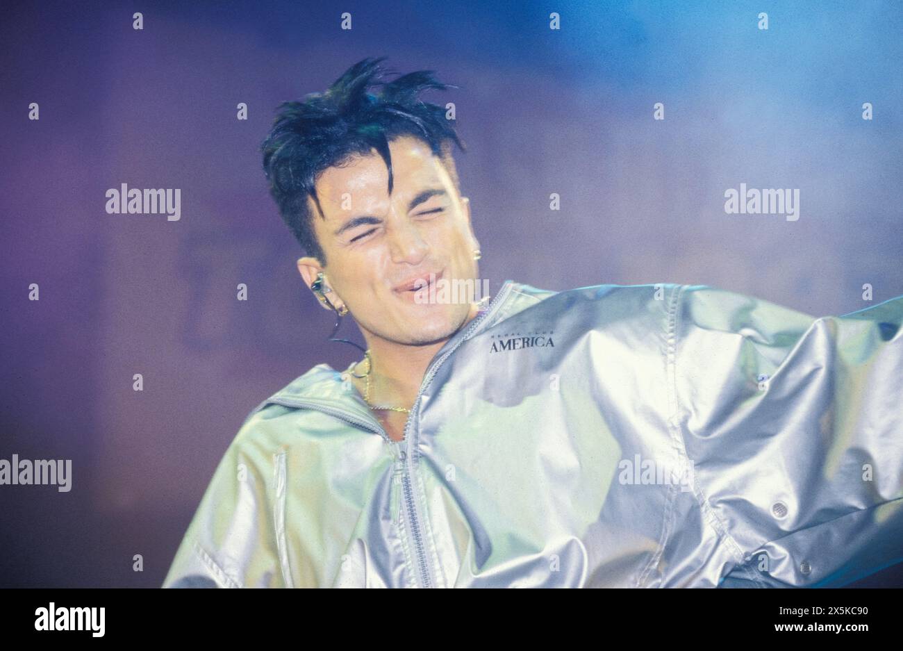 Teen idol hi-res stock photography and images - Alamy