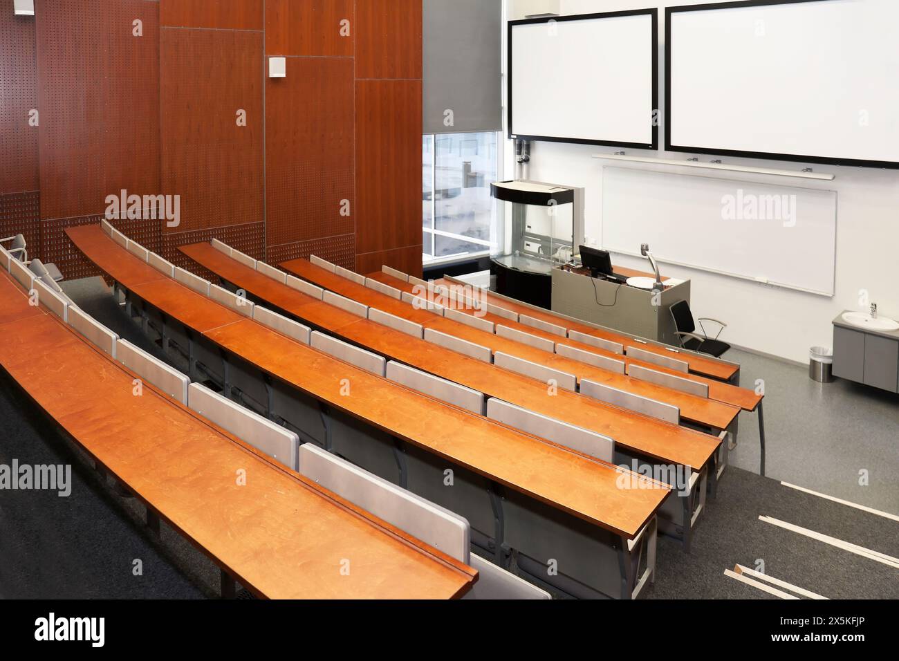 Chemistry lecture theatre hi-res stock photography and images - Alamy