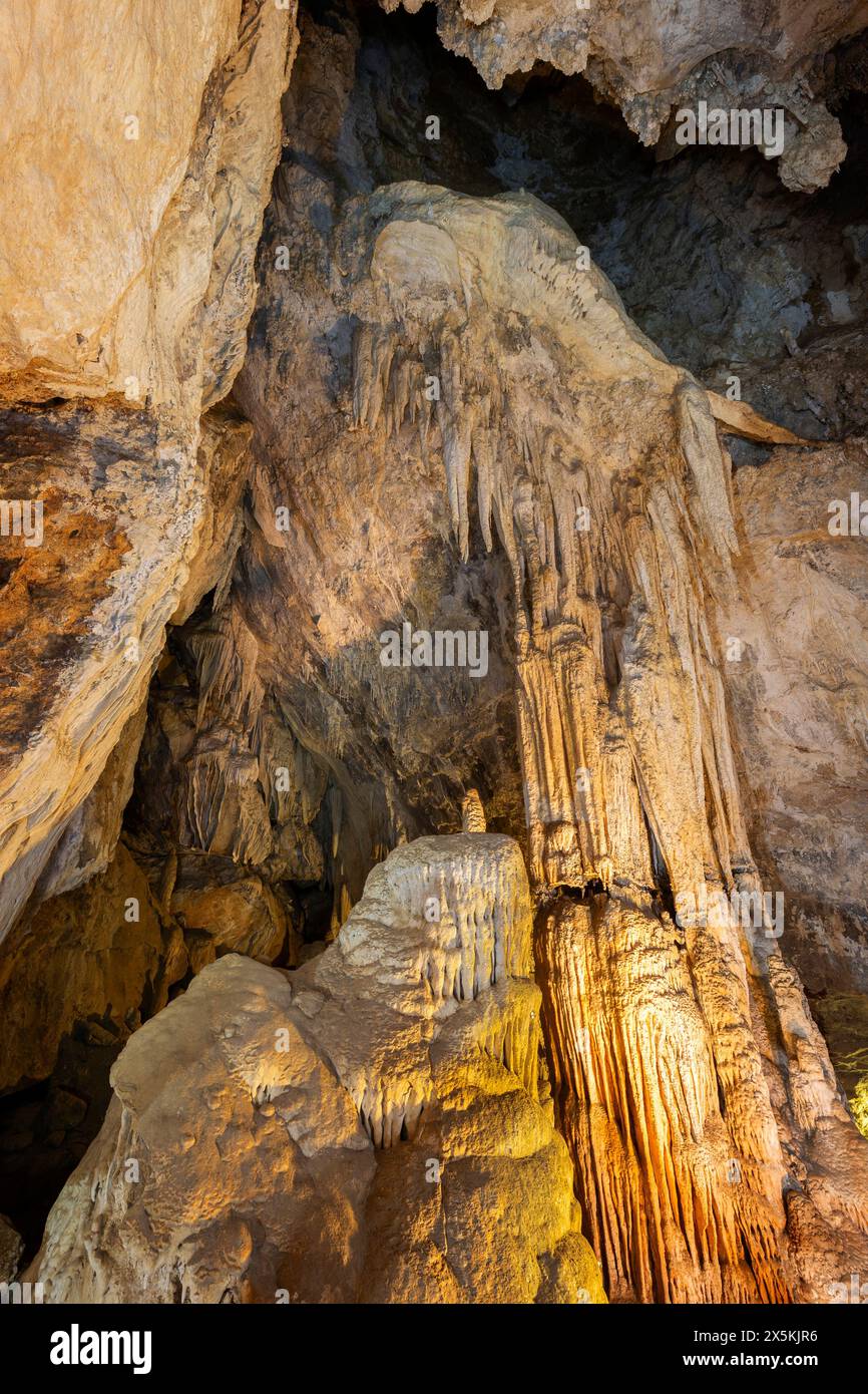 Stalactites and stalagmites at the scenic and illuminated Diamond Cave ...