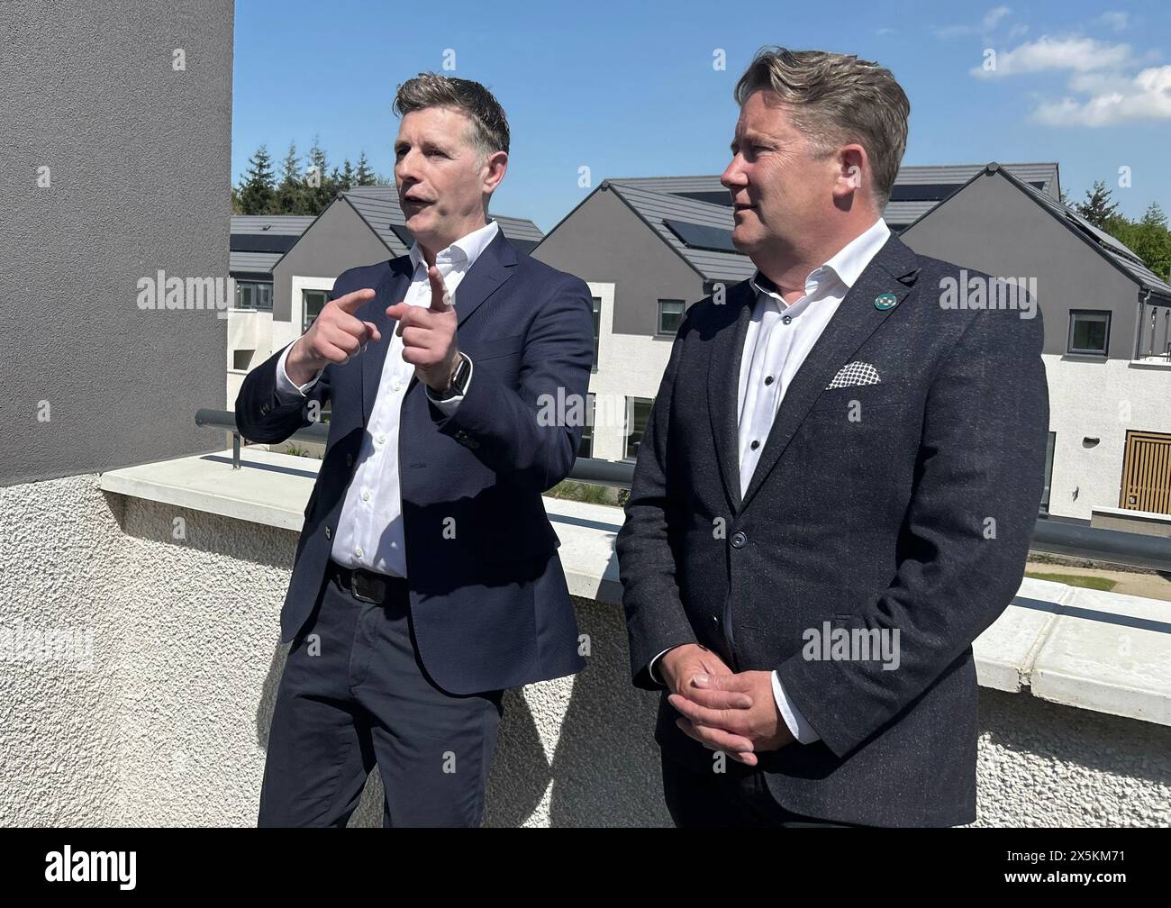 Architect Dermot Bannon (left) and Housing Minister Darragh O'Brien ...