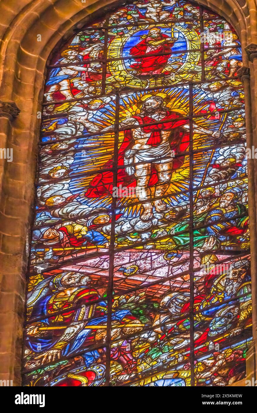 Jesus Christ Victor Resurrection stained glass, Seville Cathedral ...