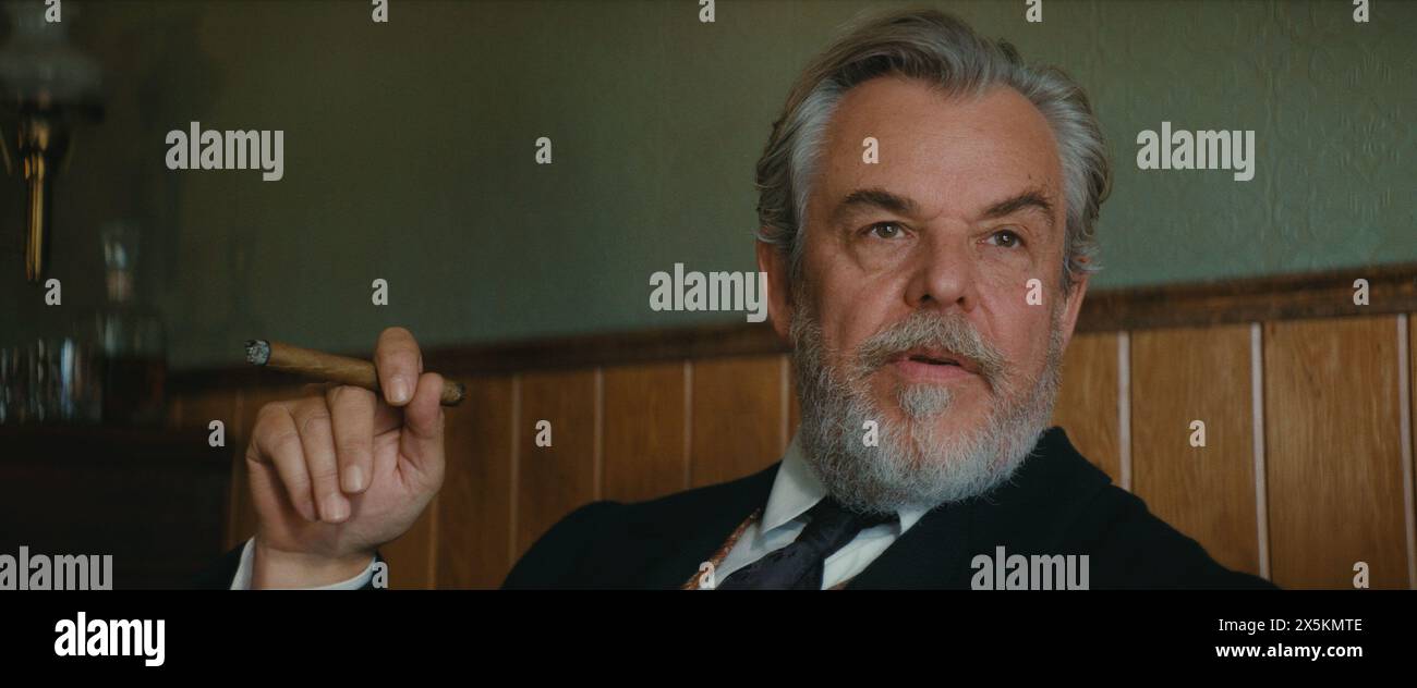 DANNY HUSTON in THE DEAD DON'T HURT (2024), directed by VIGGO MORTENSEN ...