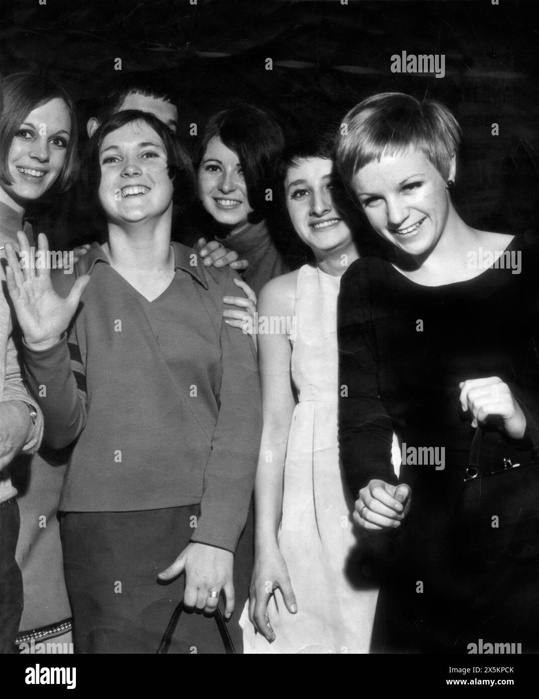 Teenage mod girls Britain 1967 mods 1960s Picture by DAVID BAGNALL ...