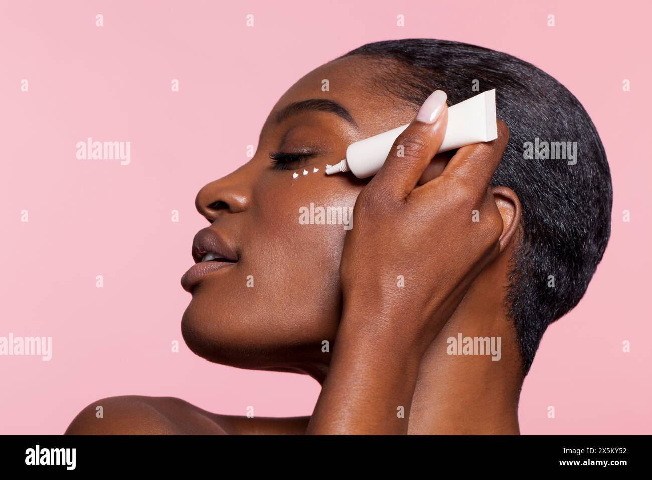 Cream coloured skin hi-res stock photography and images - Alamy