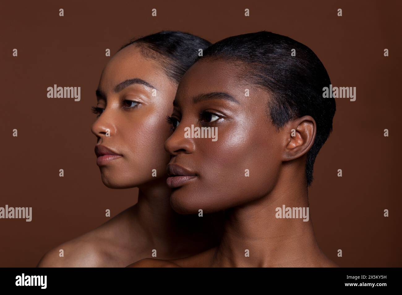 Side view group young multi hi-res stock photography and images - Alamy