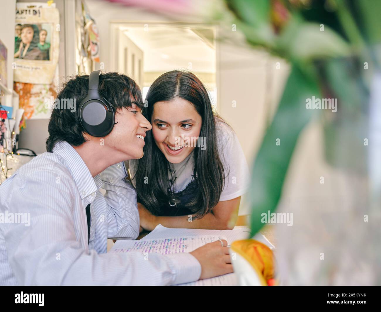 Teenage boys16 17 years hi-res stock photography and images - Alamy