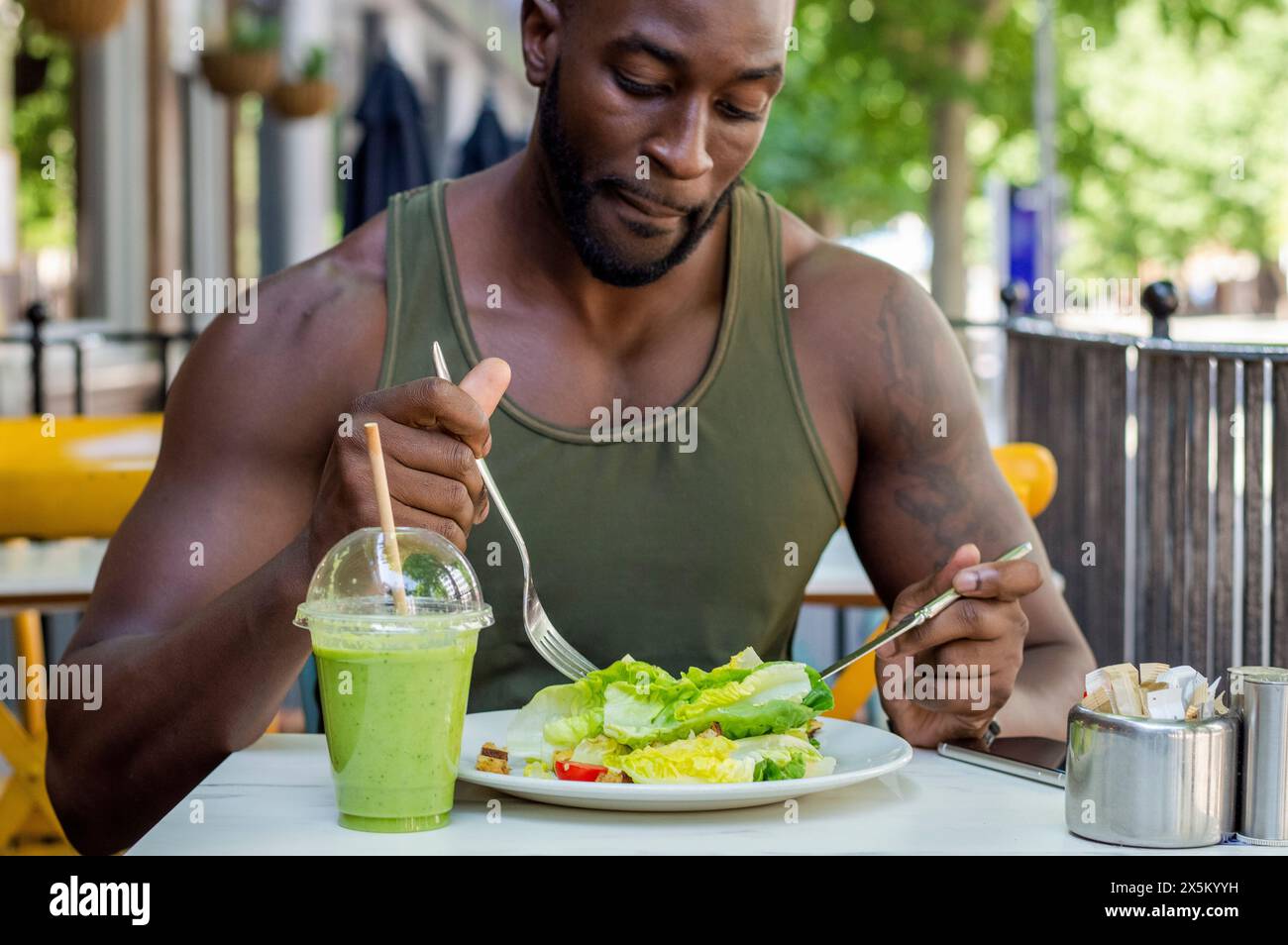 Man eating salad food hi-res stock photography and images - Alamy