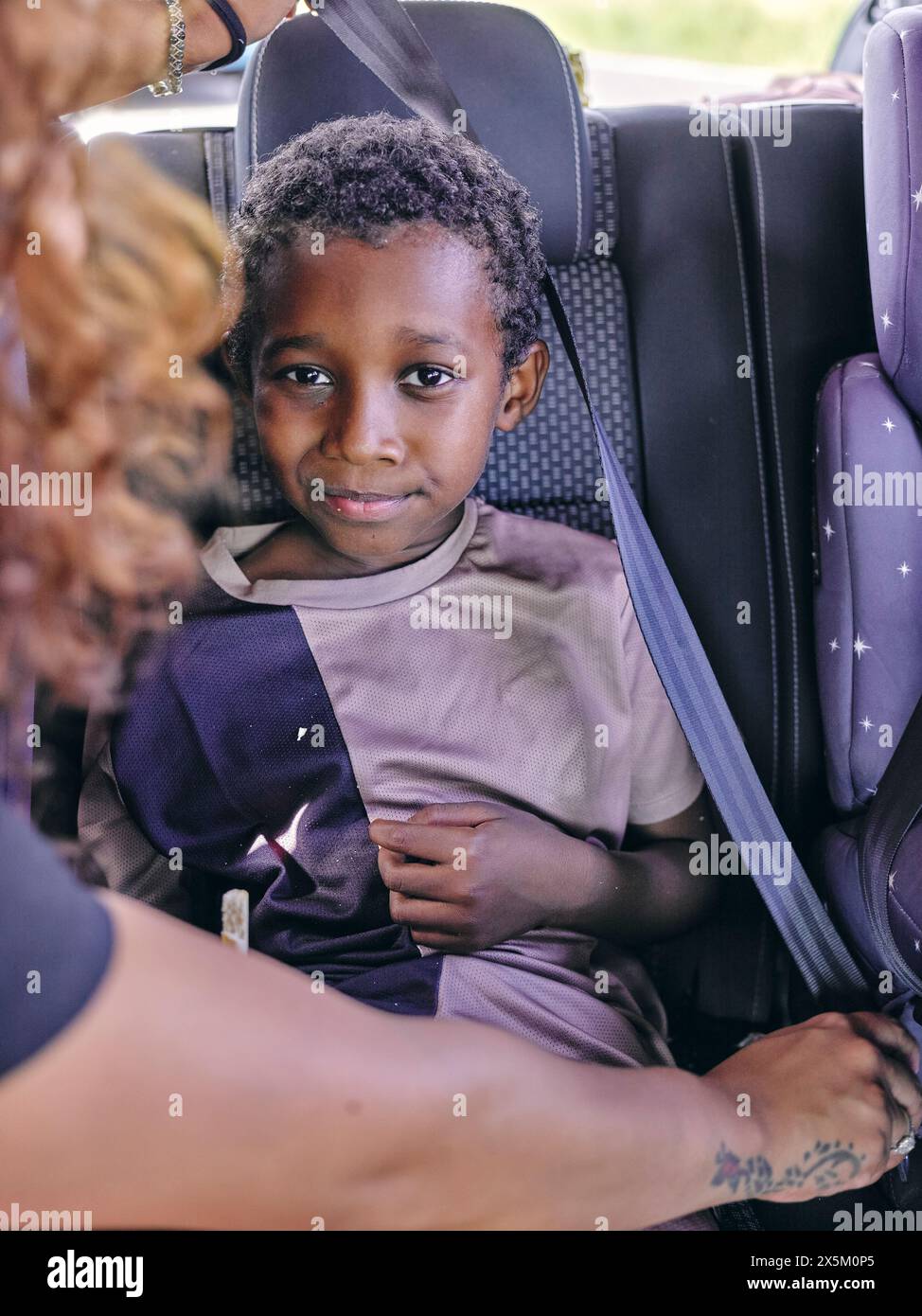 Mother child safety belt hi-res stock photography and images - Alamy