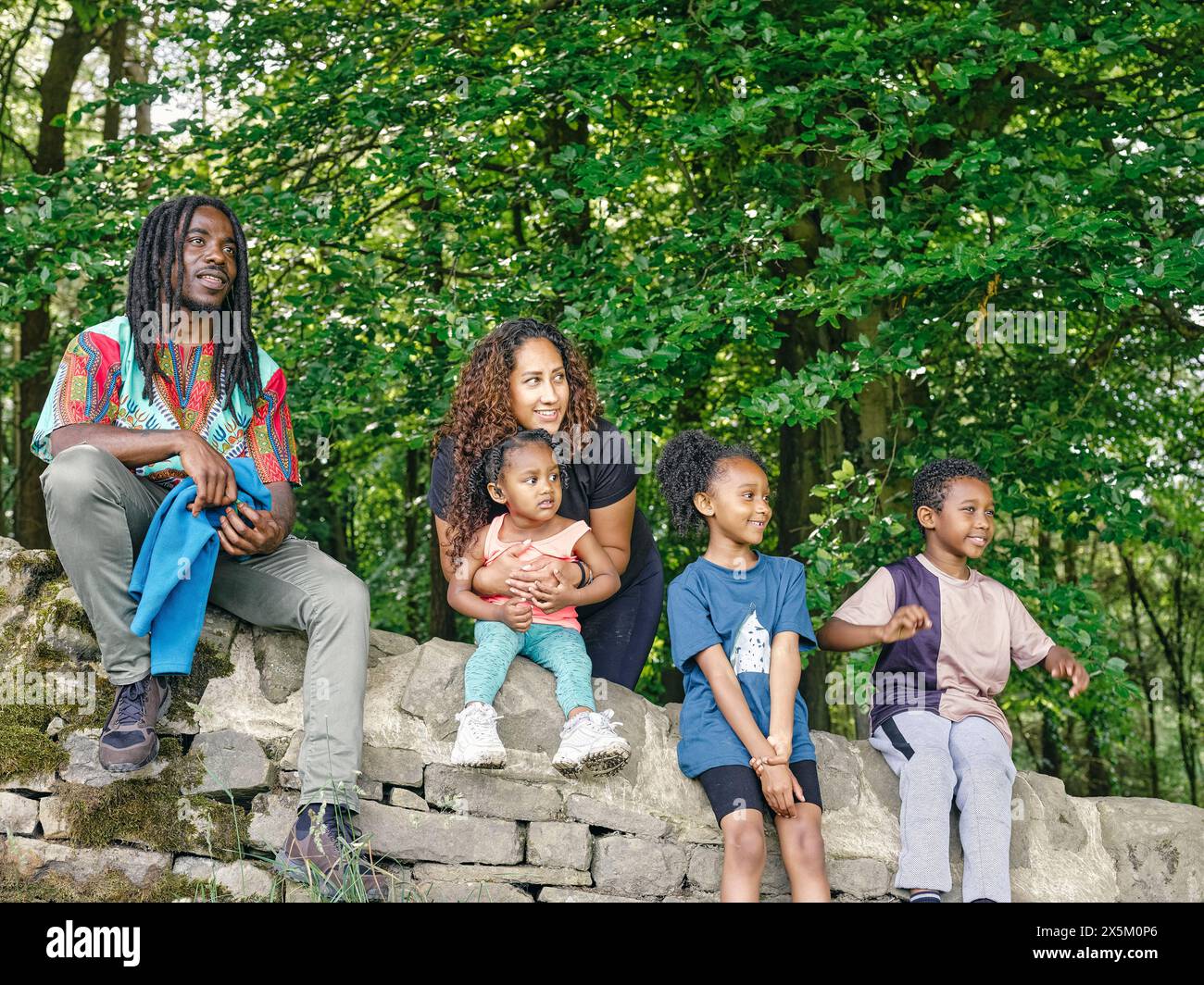 The stone family hi-res stock photography and images - Alamy