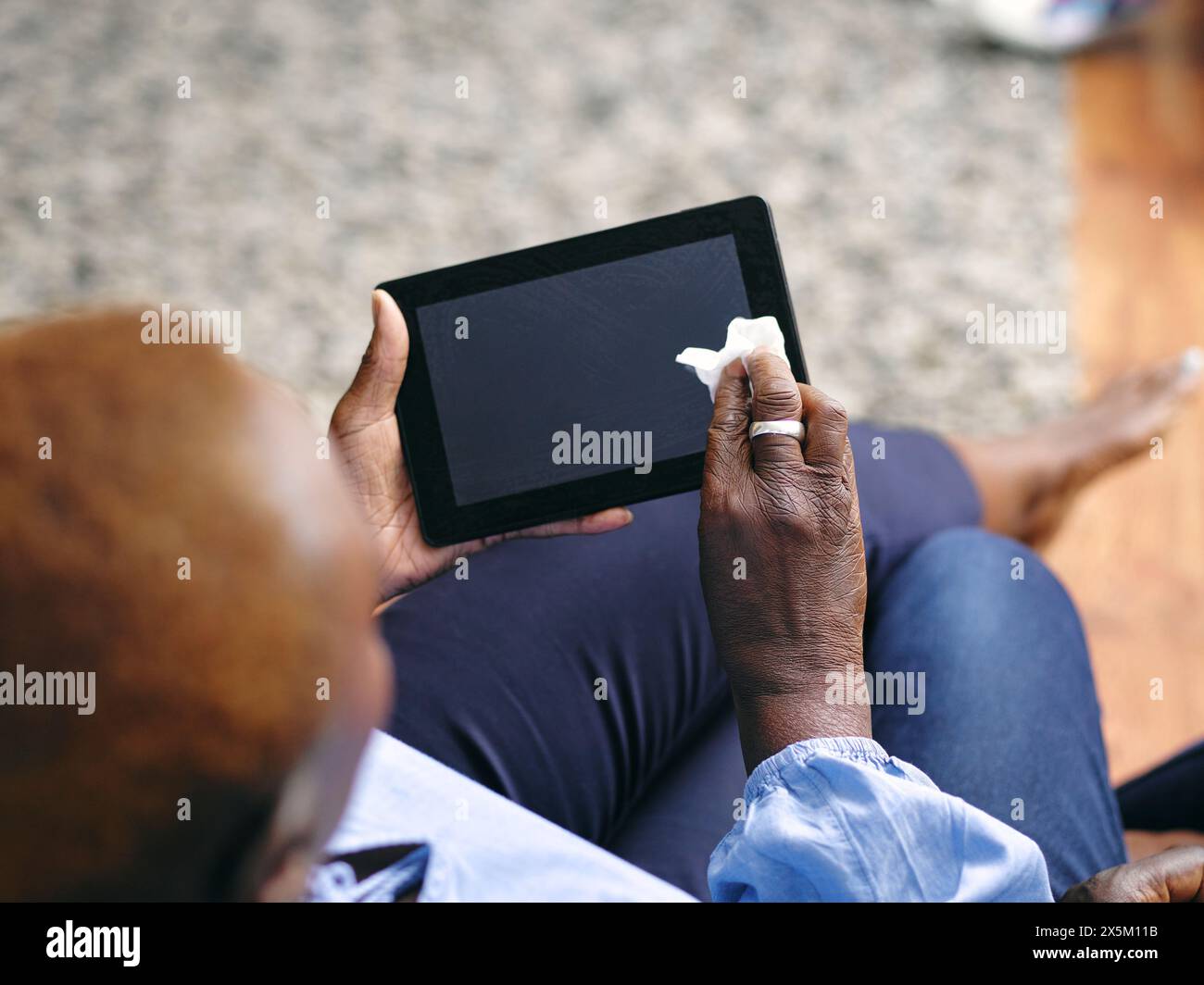 African descent digital device hi-res stock photography and images - Alamy