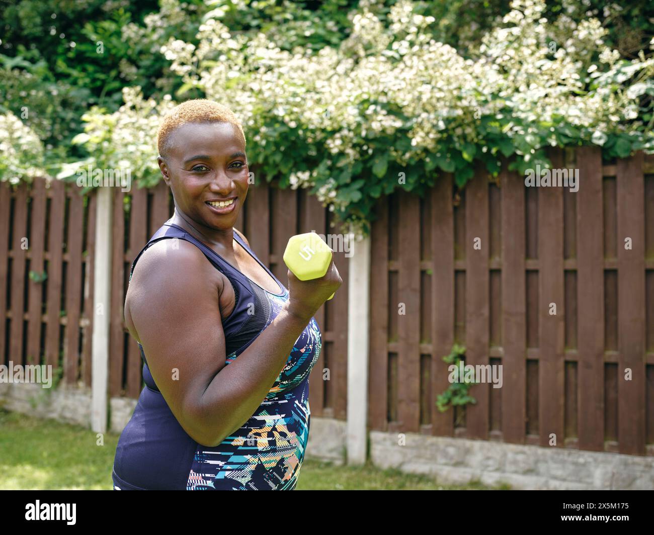 Black woman exercising hi-res stock photography and images - Alamy
