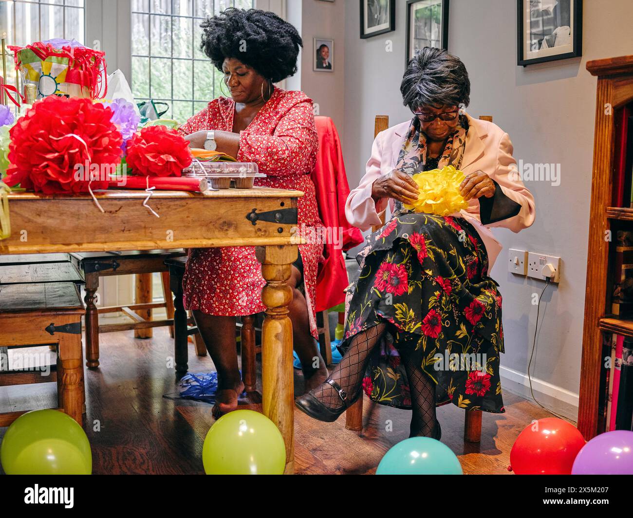 Female make decorations table hi-res stock photography and images - Alamy