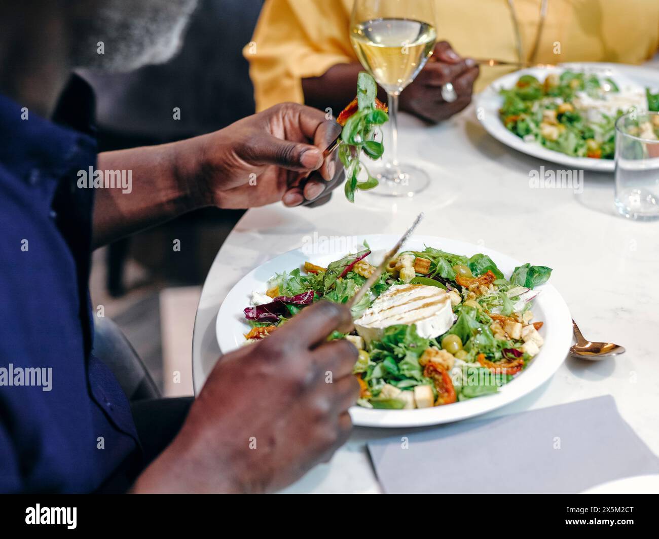 People eating table black and white hi-res stock photography and images ...