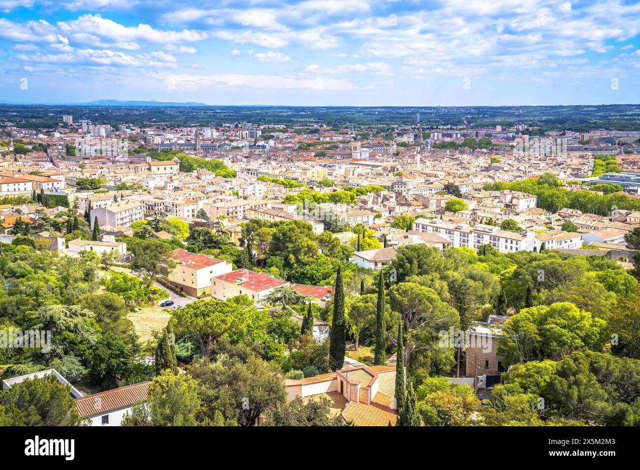 Ancient tour tower magne hi-res stock photography and images - Alamy