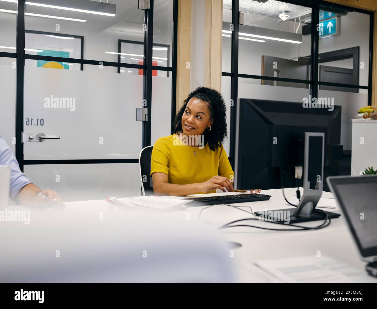 Multi ethnic co workers working office hi-res stock photography and ...