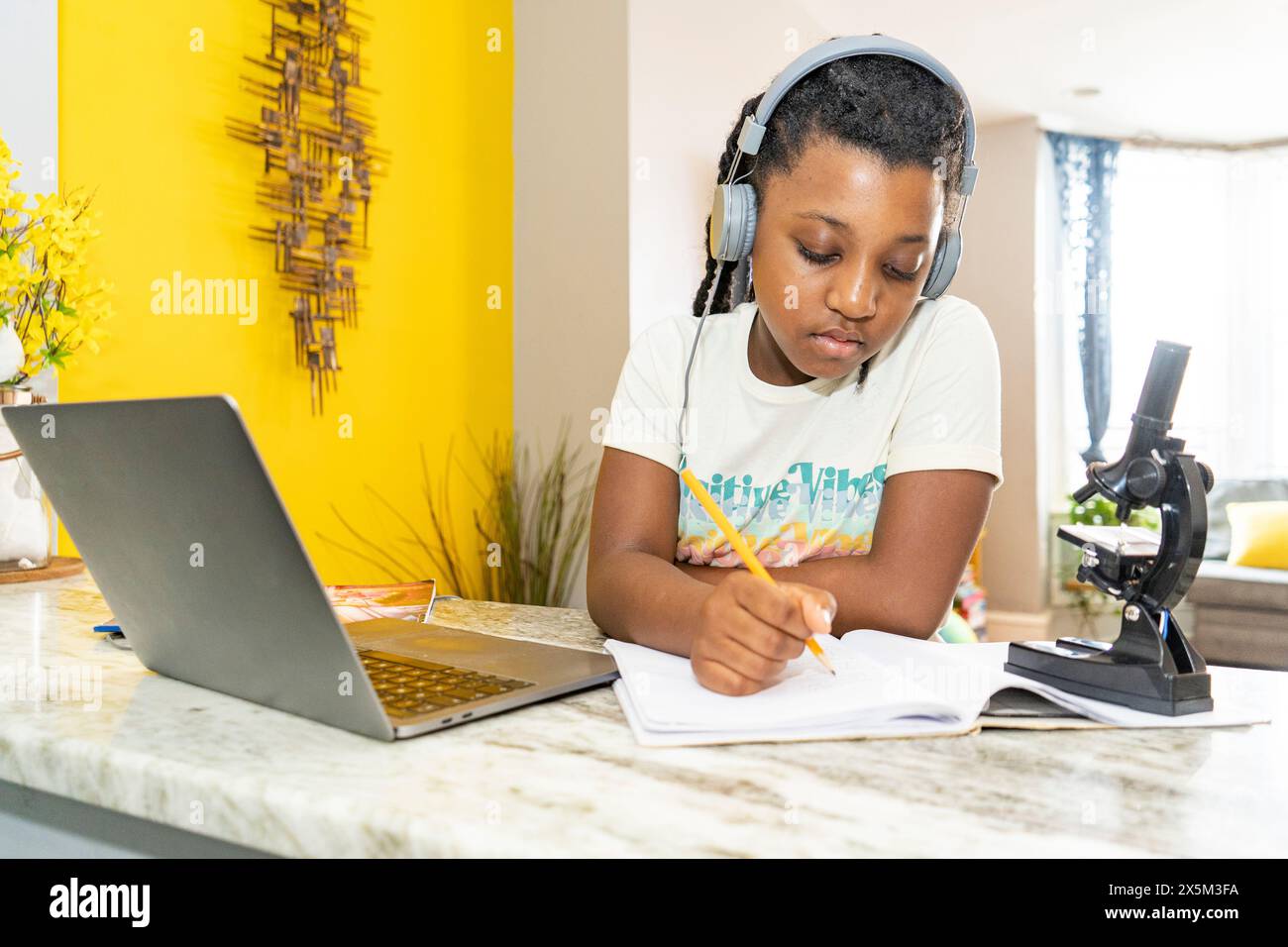 Homework headphones hi-res stock photography and images - Alamy
