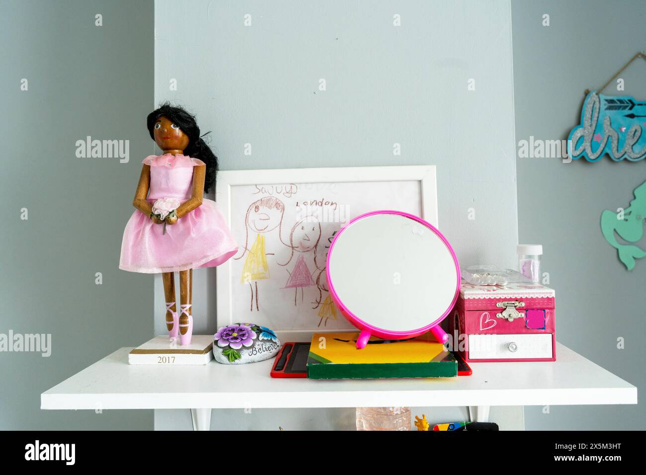 Dressing table hi-res stock photography and images - Alamy