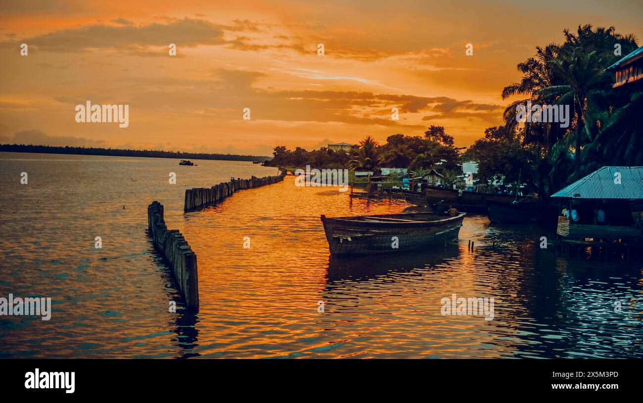 Nigeria fishing hi-res stock photography and images - Alamy