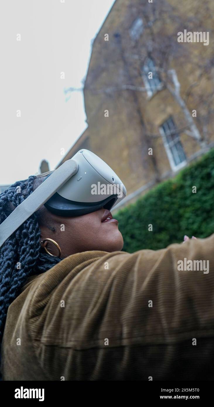 Vr outdoors hi-res stock photography and images - Alamy