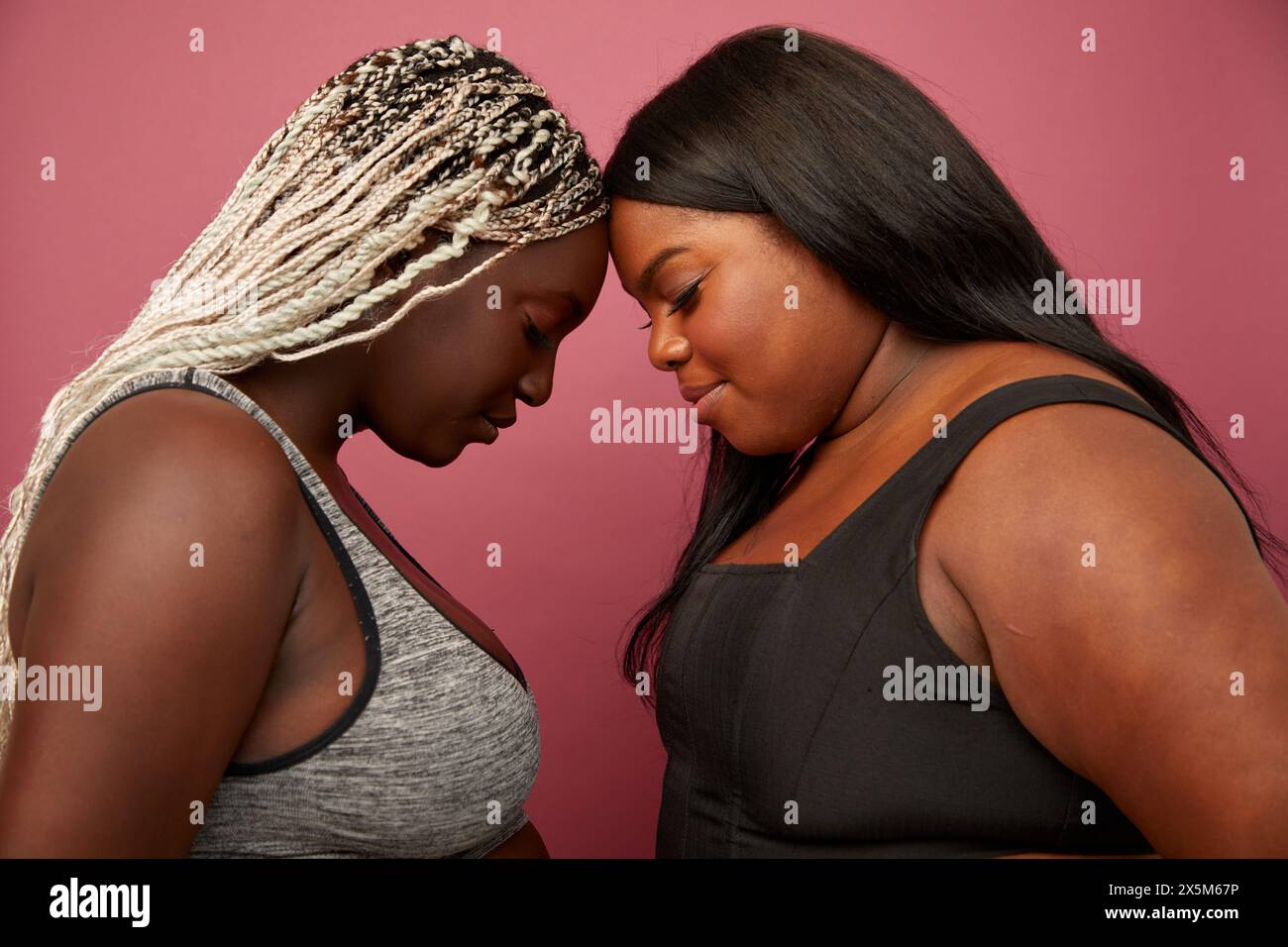 Plus size women hi-res stock photography and images - Alamy