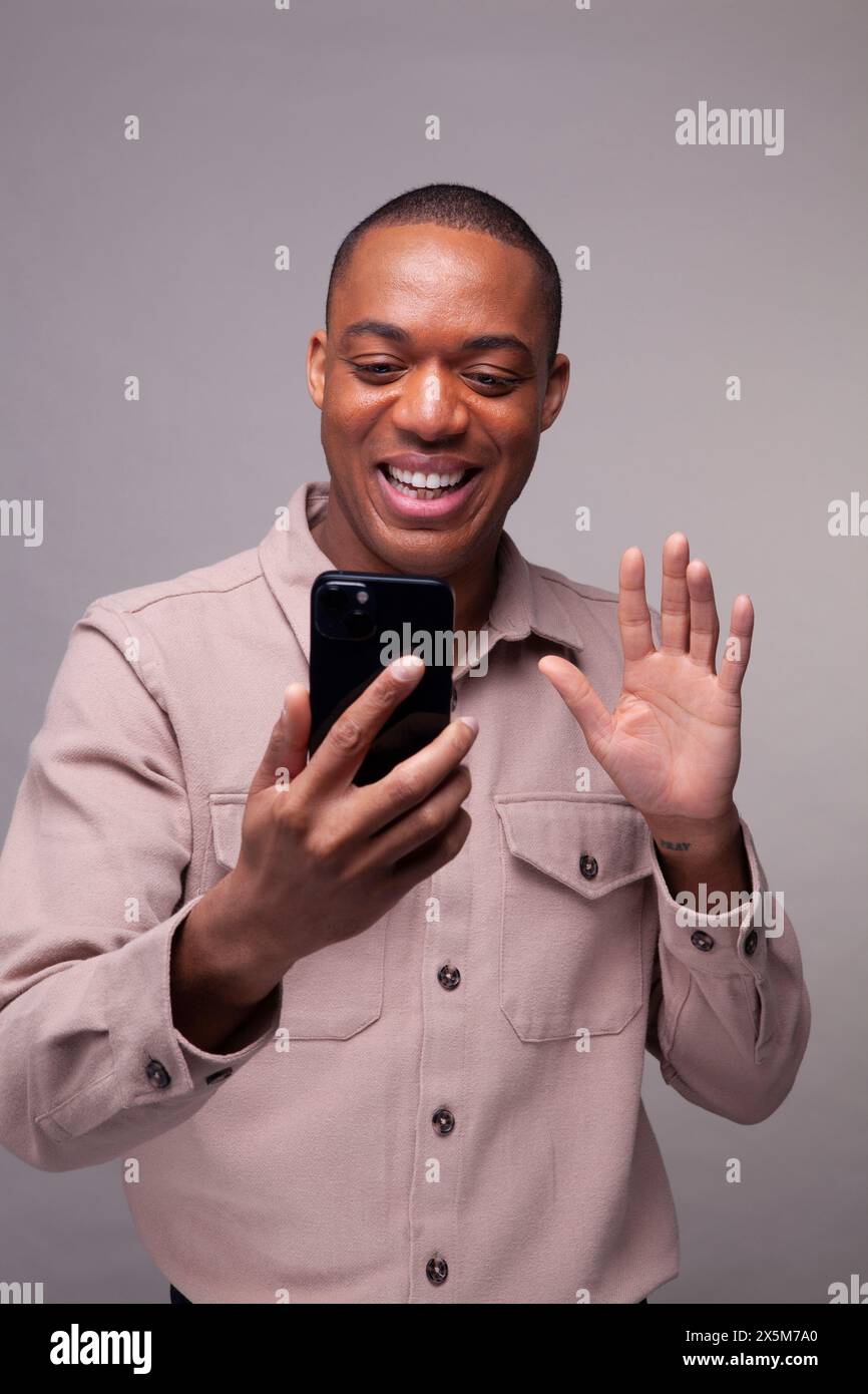 Video call man phone hi-res stock photography and images - Alamy