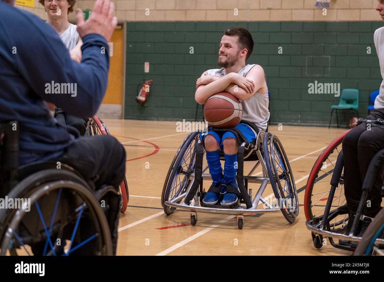 Wheelchair basketball players hi-res stock photography and images - Alamy