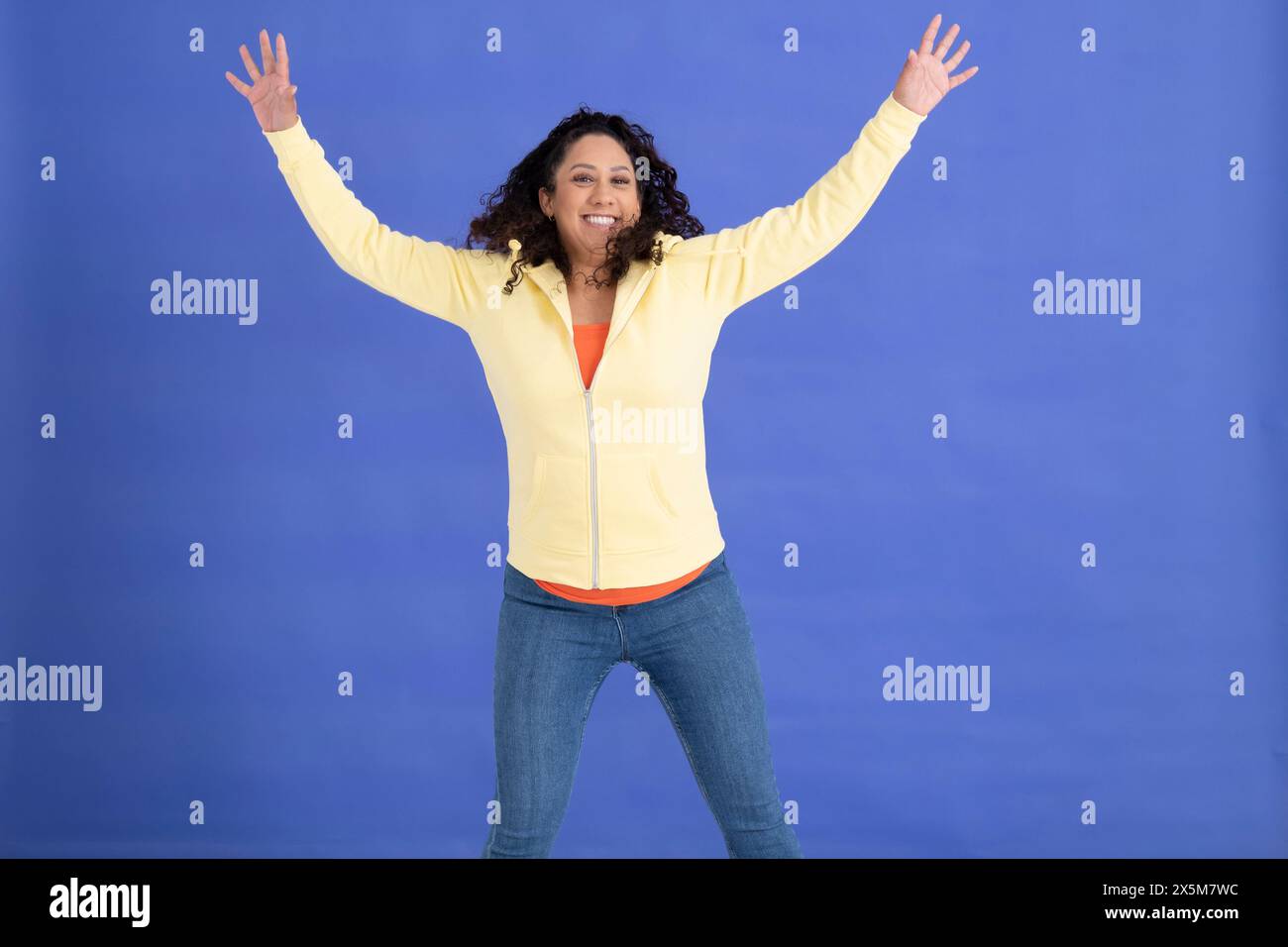Adult jumping hi-res stock photography and images - Alamy