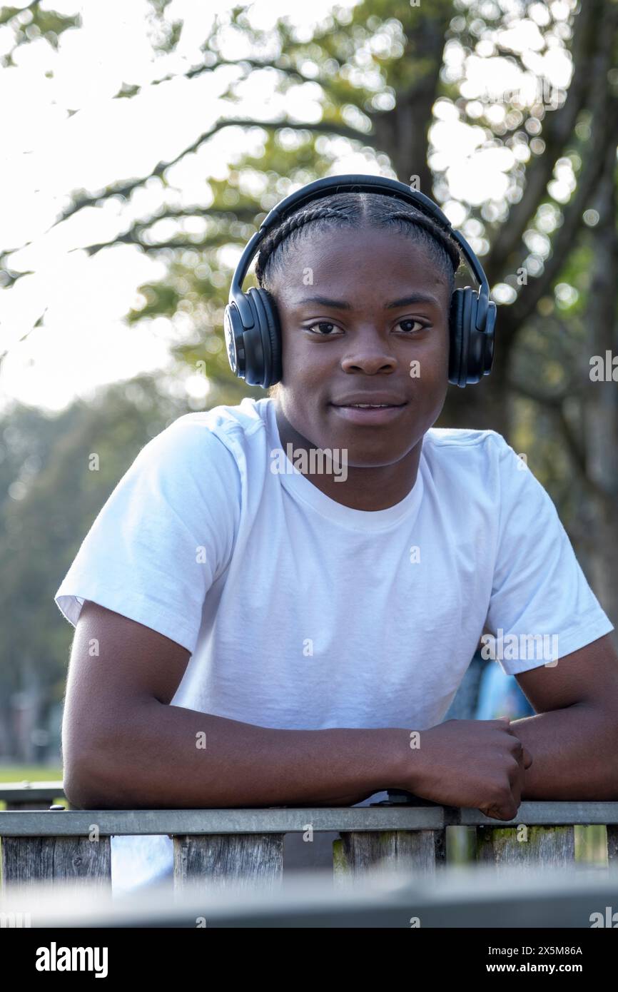 Portrait of teenage boy wearing headphones Stock Photo - Alamy