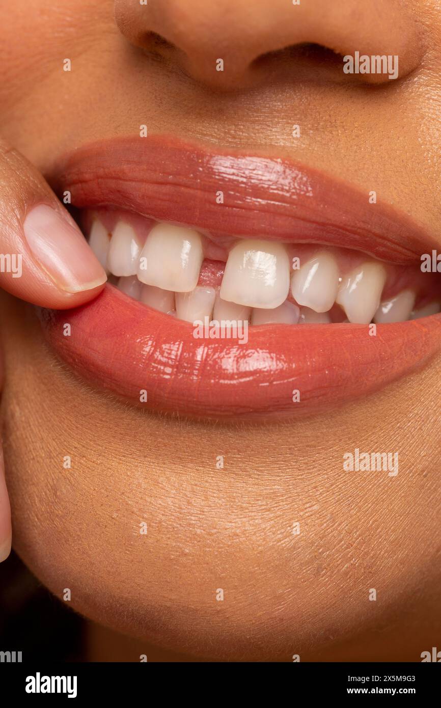 Womans lips hi-res stock photography and images - Alamy