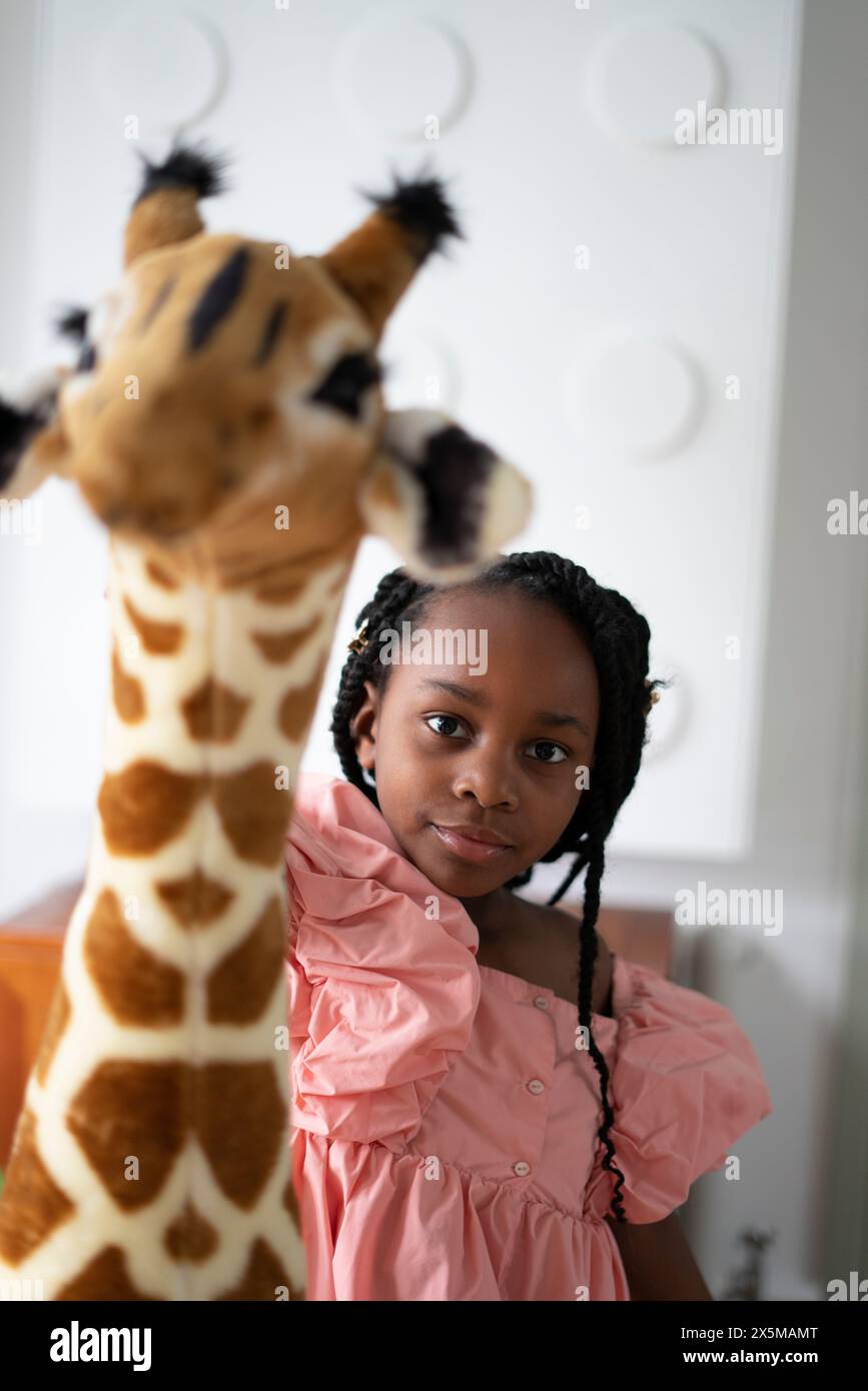Toy giraffe hi-res stock photography and images - Alamy