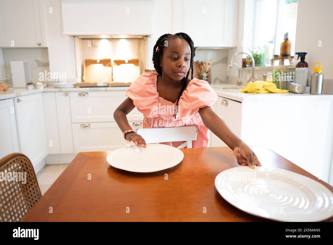 6 plates hi-res stock photography and images - Alamy