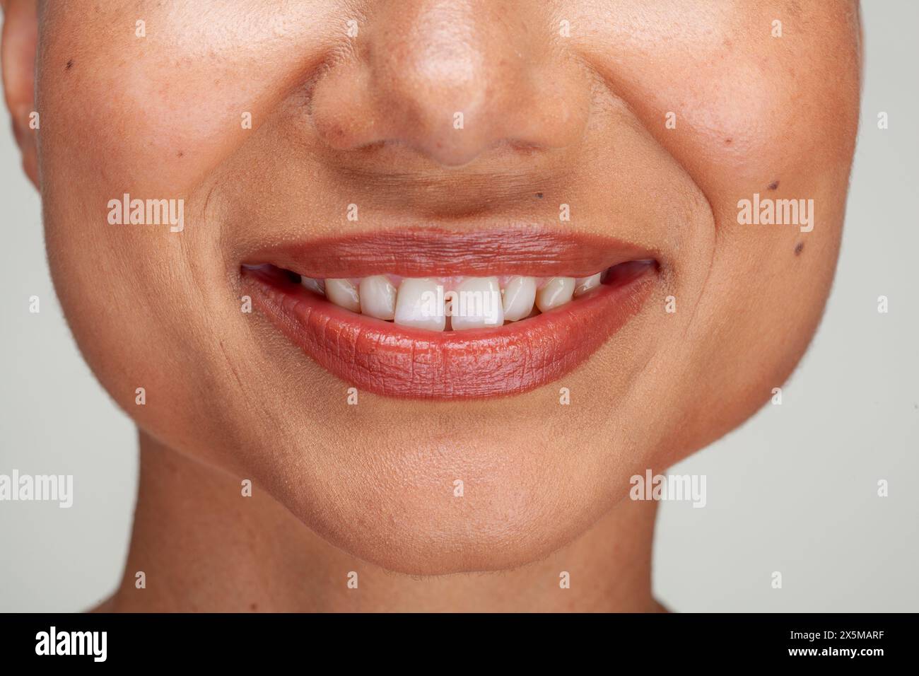 Smiling mouth lipstick hi-res stock photography and images - Alamy
