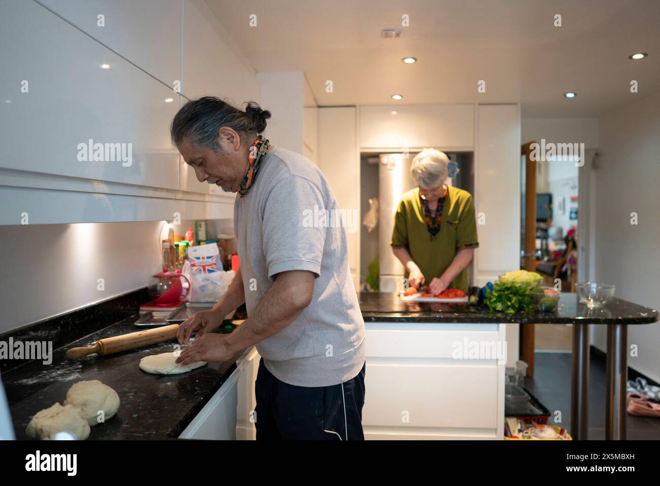 Senior biracial couple hi-res stock photography and images - Alamy