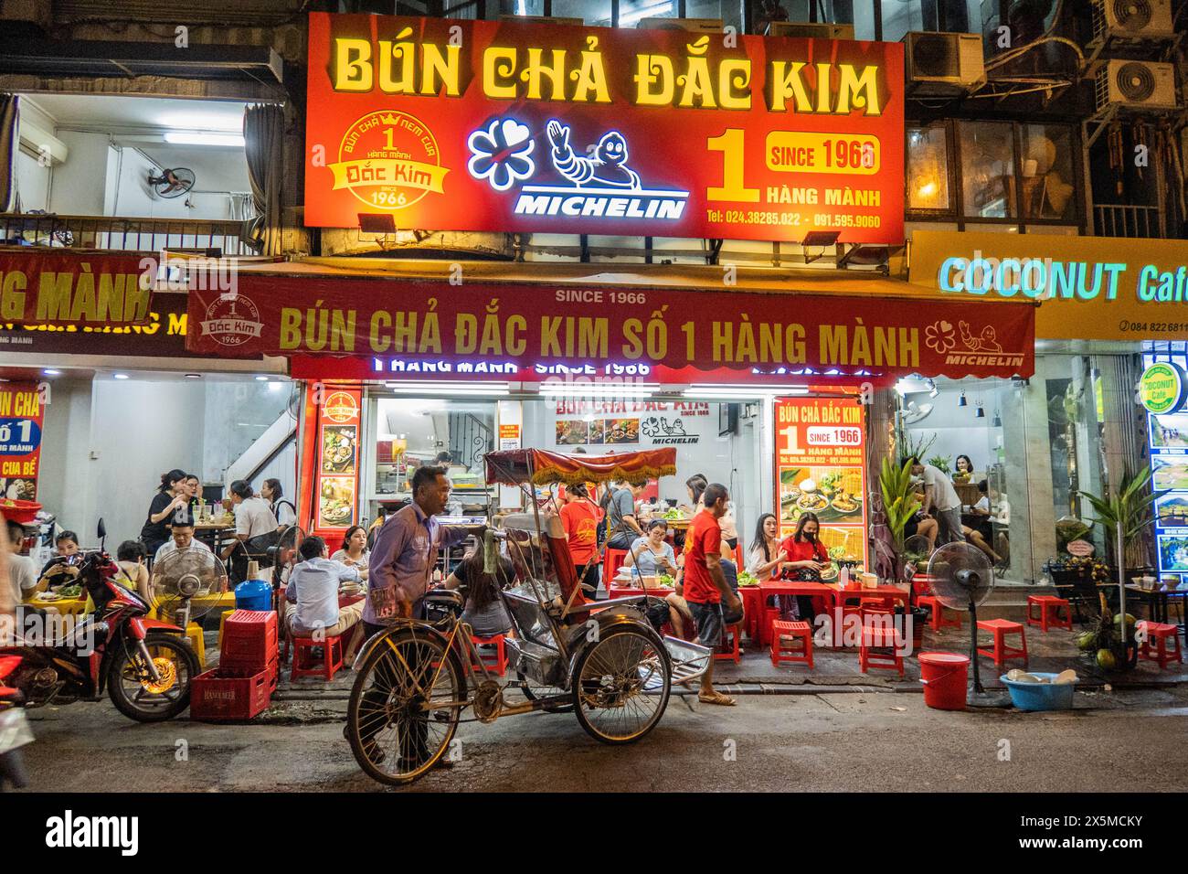 Bun cha at the famed Bun Cha Dac Kim restaurant, Hanoi, Vietnam Stock ...