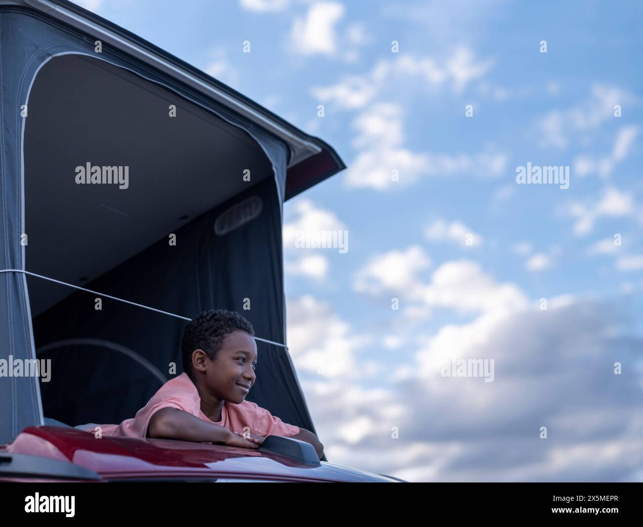 Rooftop camper hi-res stock photography and images - Alamy