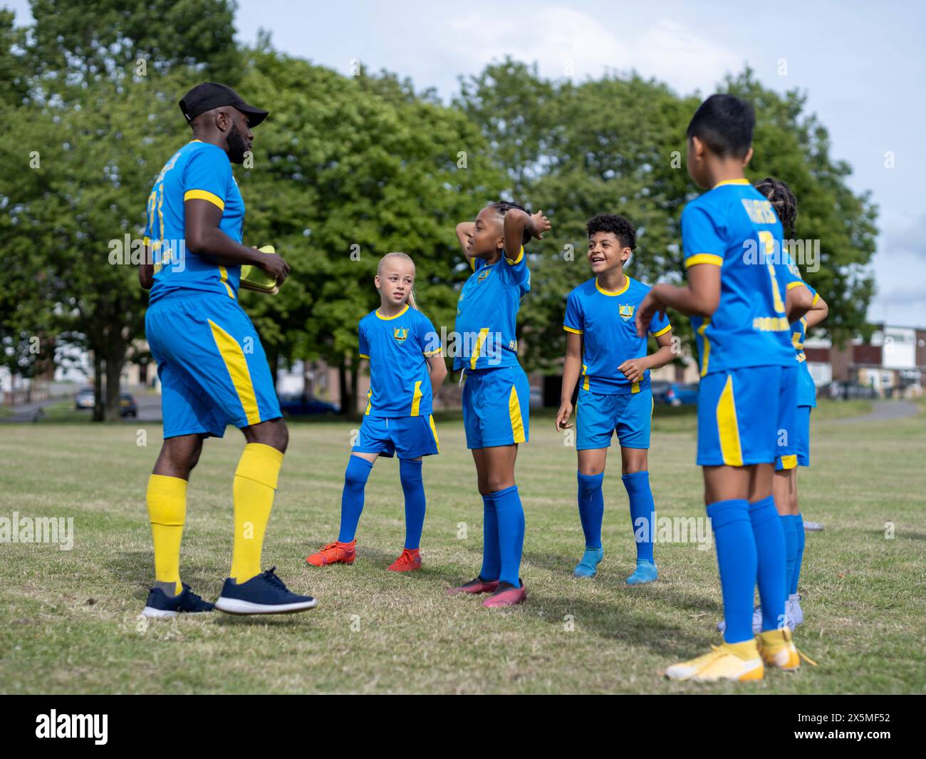 Asian girls soccer hi-res stock photography and images - Alamy