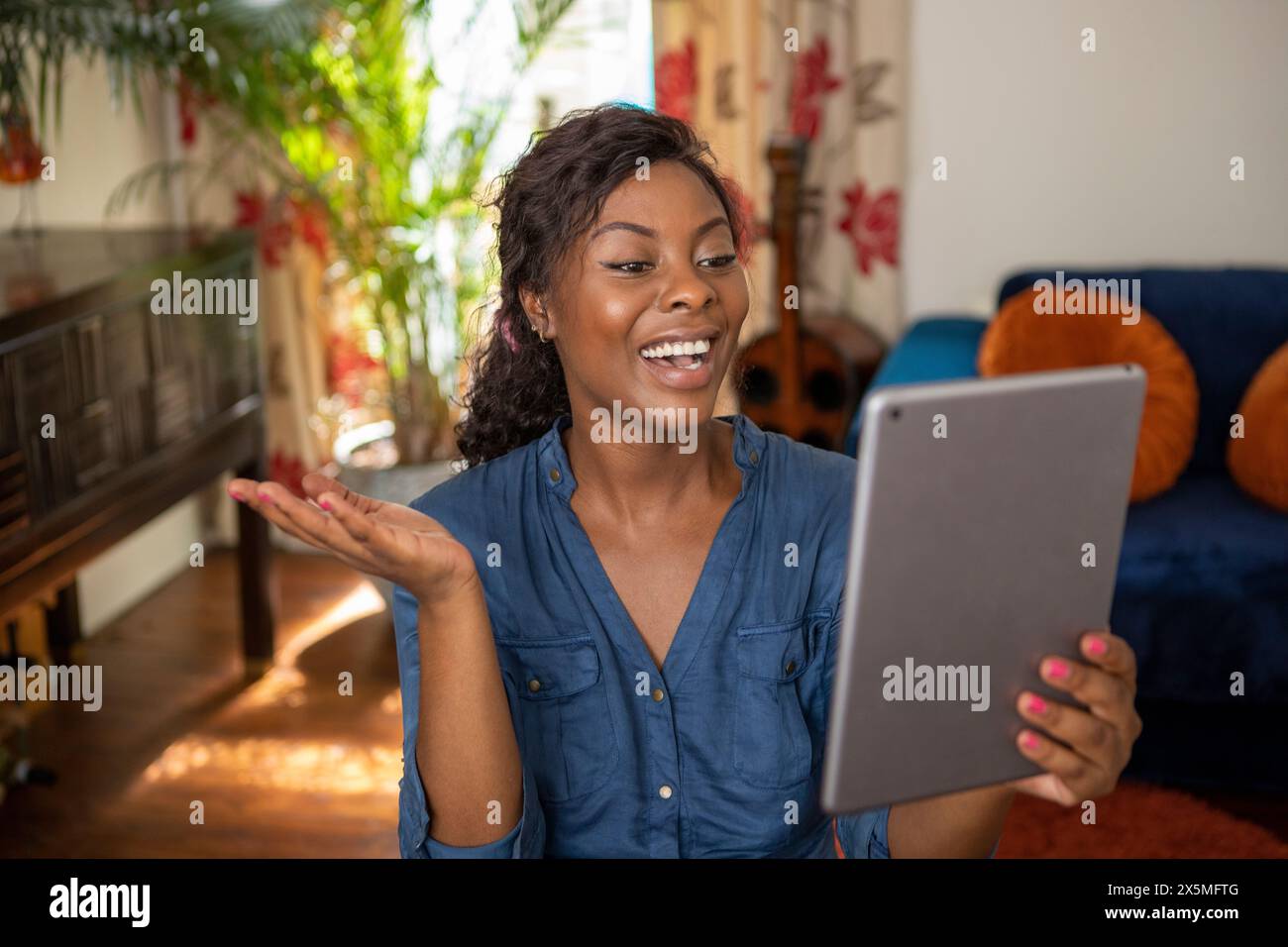 Woman video call hi-res stock photography and images - Alamy