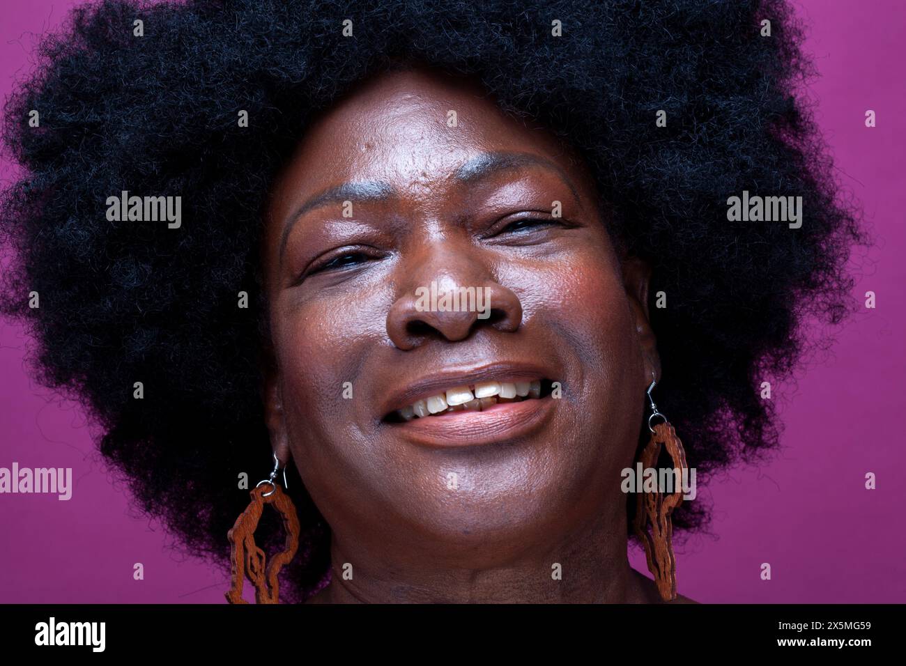 Woman big hair hi-res stock photography and images - Alamy