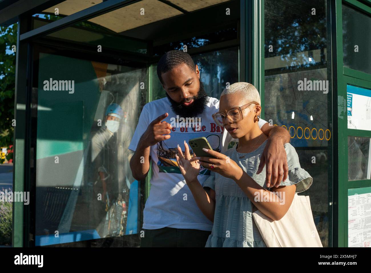 Smart bus stop hi-res stock photography and images - Alamy