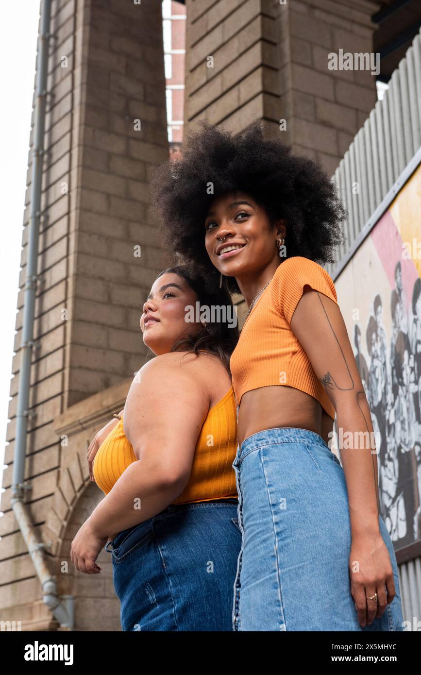 Young afro american women hi-res stock photography and images - Alamy