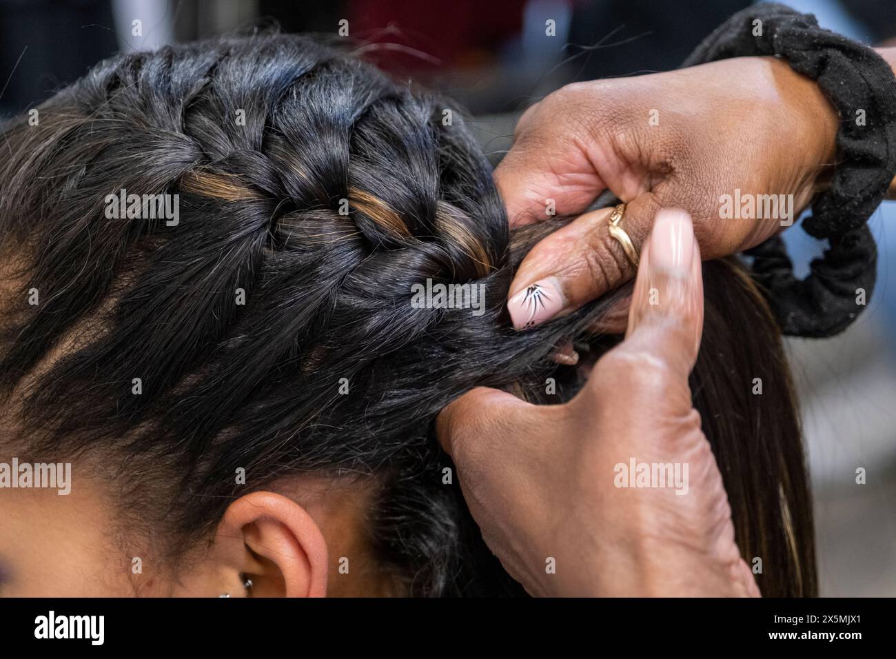 Braiding hi-res stock photography and images - Alamy