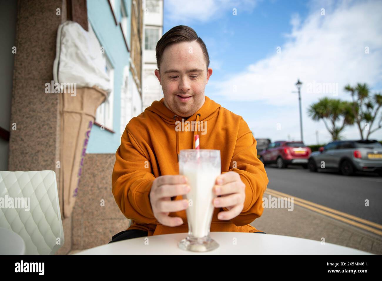 One milkshake hi-res stock photography and images - Alamy