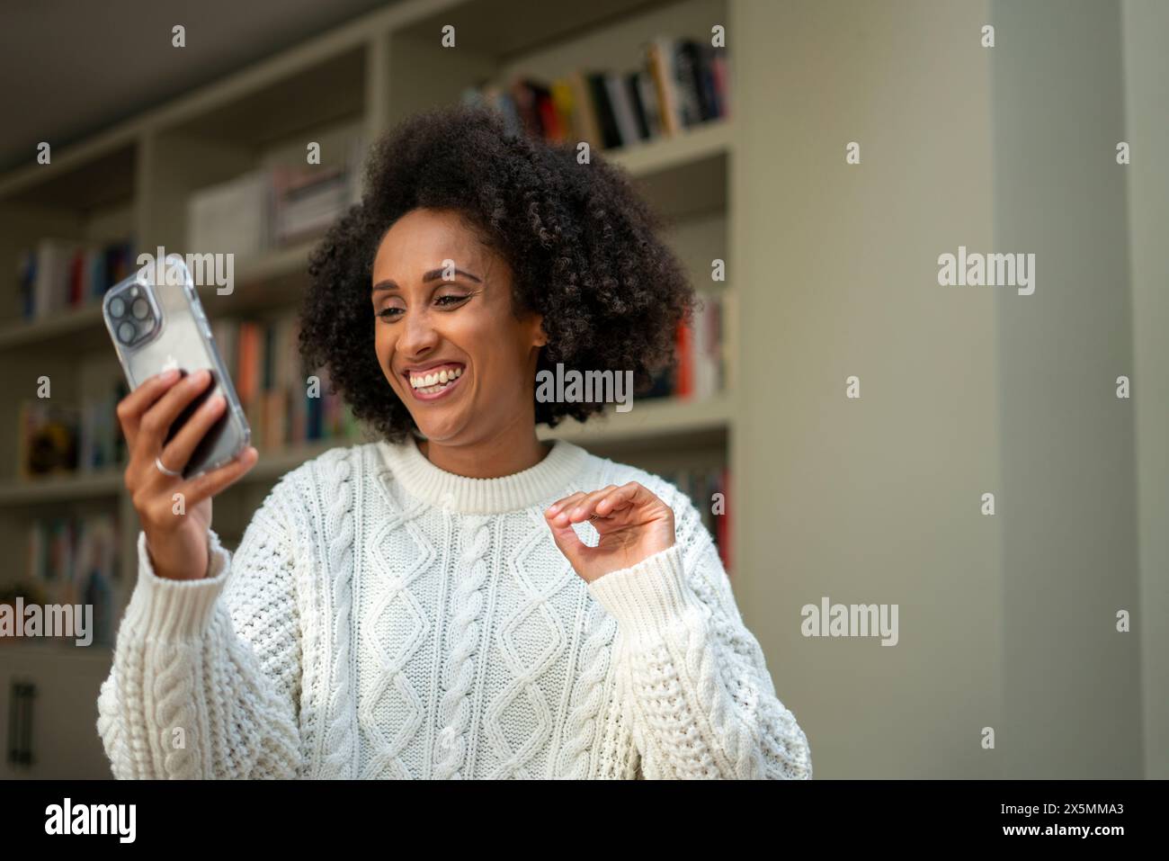Video call woman domestic hi-res stock photography and images - Alamy