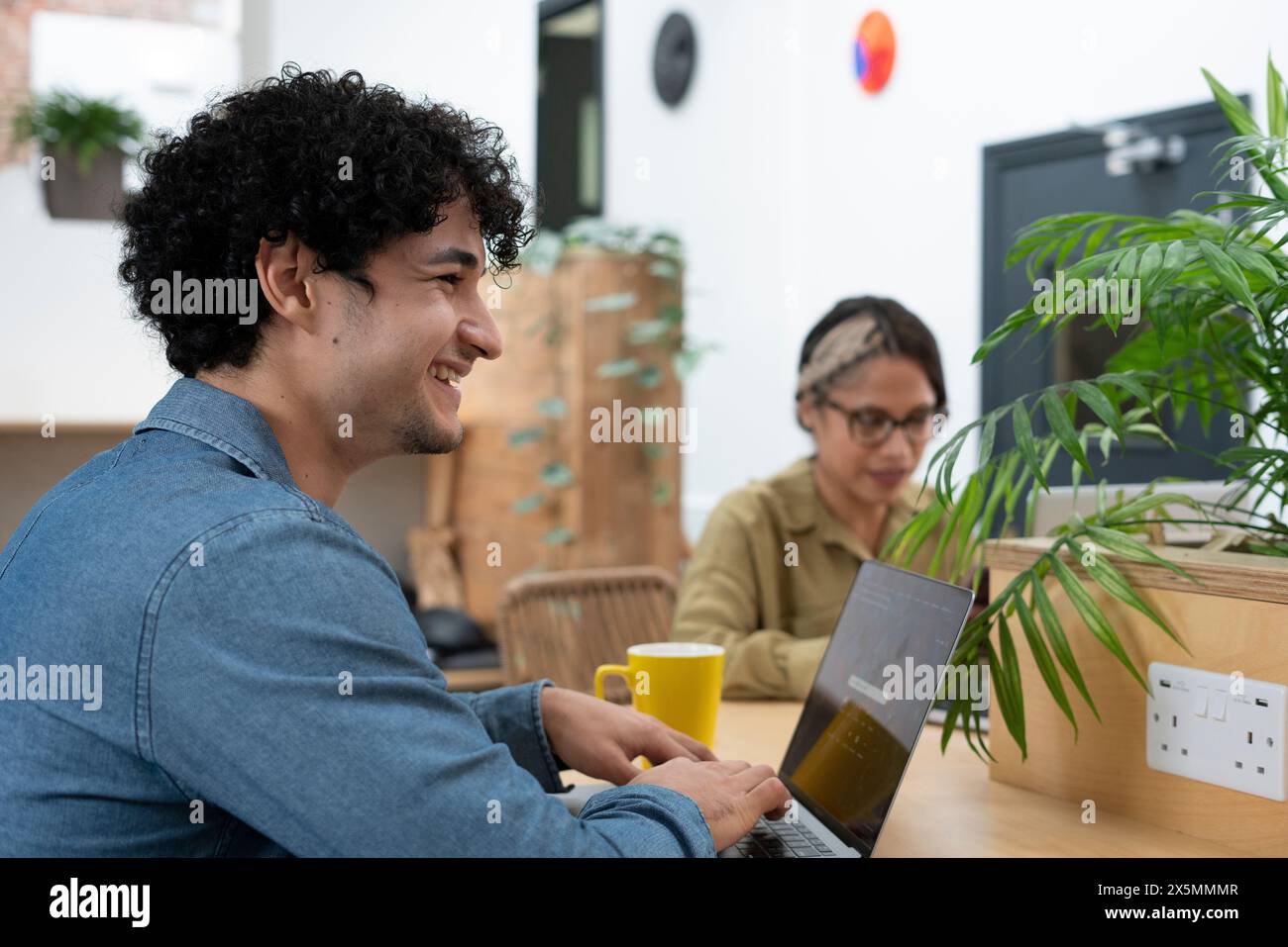 Planning professionals hi-res stock photography and images - Alamy
